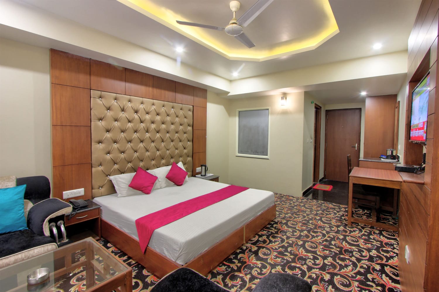 Hotel Neelam, Near Volvo Bus Stand – Naanak Hotels